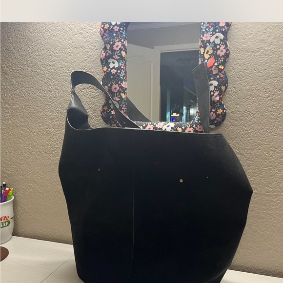 H&M | Bags | Hm Classic Black Tote Bag | Poshmark